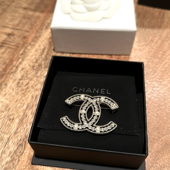 CHANEL | Jewelry | Authentic Chanel Brooch | Poshmark